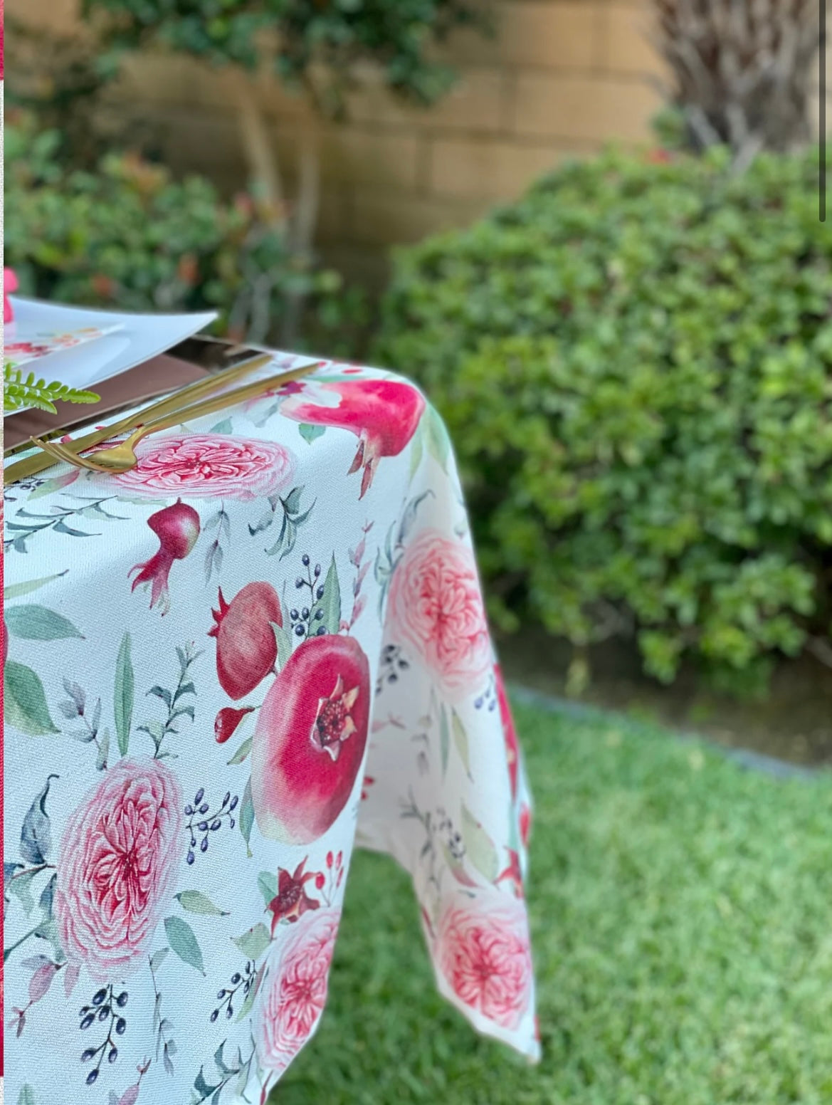 Pomegranate Rosh Hashanah Tablecloth - Set With Style